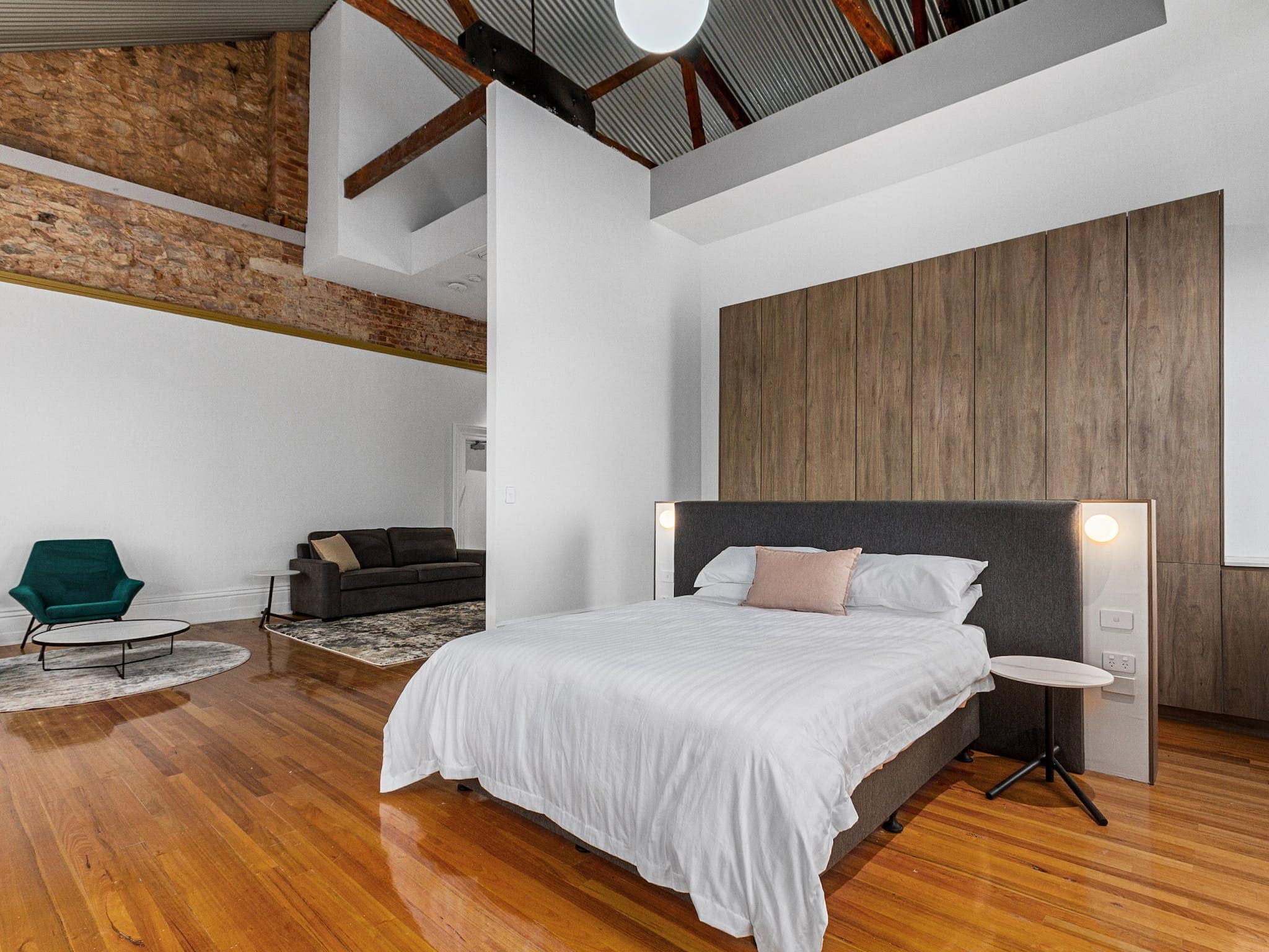 Costello Hotels Port Augusta - Flinders Ranges and Outback